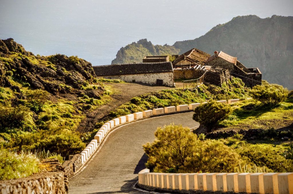 Masca – Teneryfa: wąwóz, wioska i kręta droga górska. Dojazd ...