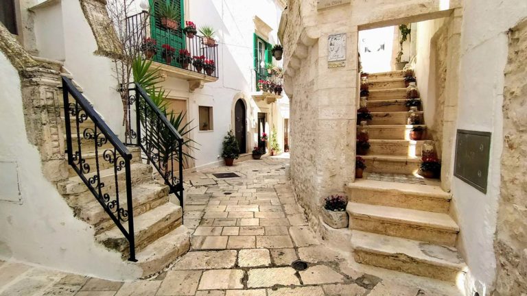 Apulia (Puglia) – atrakcje, zwiedzanie samochodem, trasy, mapa, zabytki ...