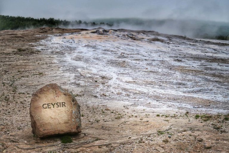 Gejzery na Islandii: Geysir, Strokkur oraz dolina geotermalna ...