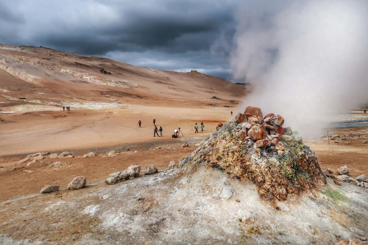 Hverir – a geothermal area like from another planet: sightseeing ...