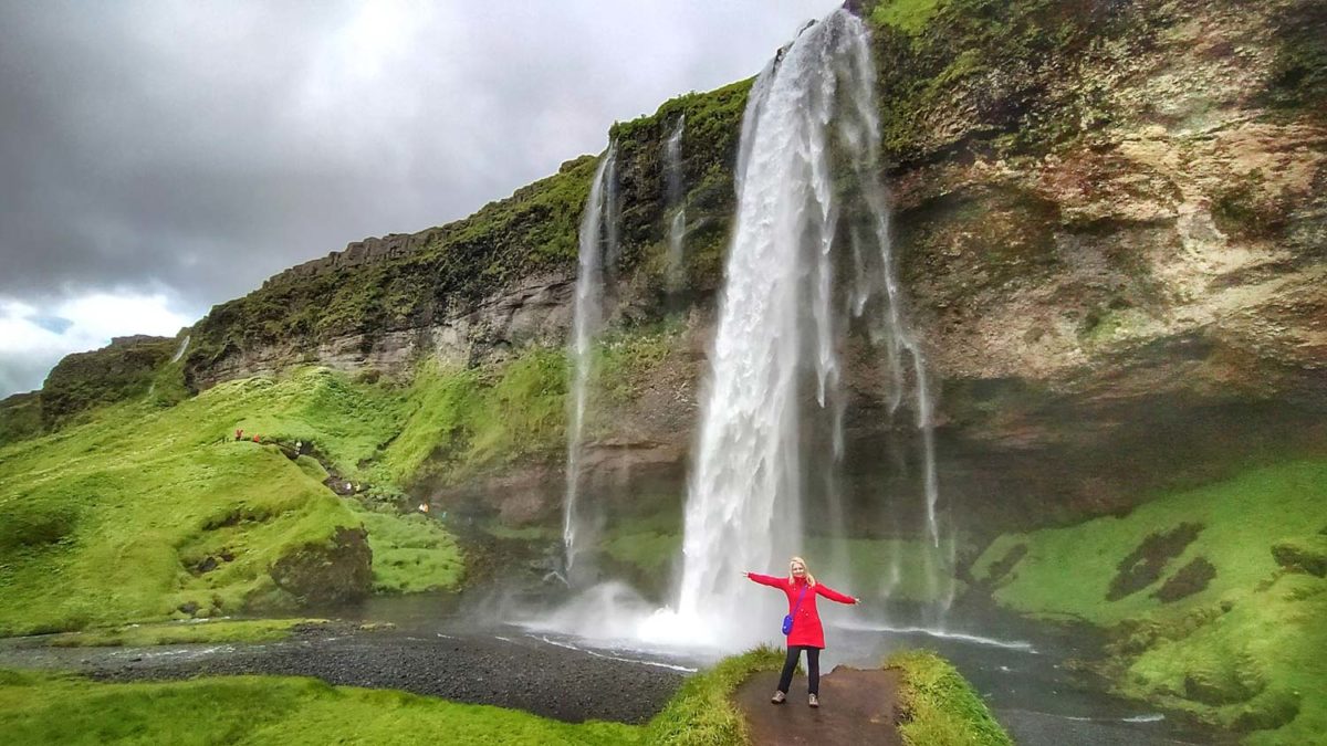 Seljalandsfoss Waterfall – access, parking, sightseeing, interesting ...