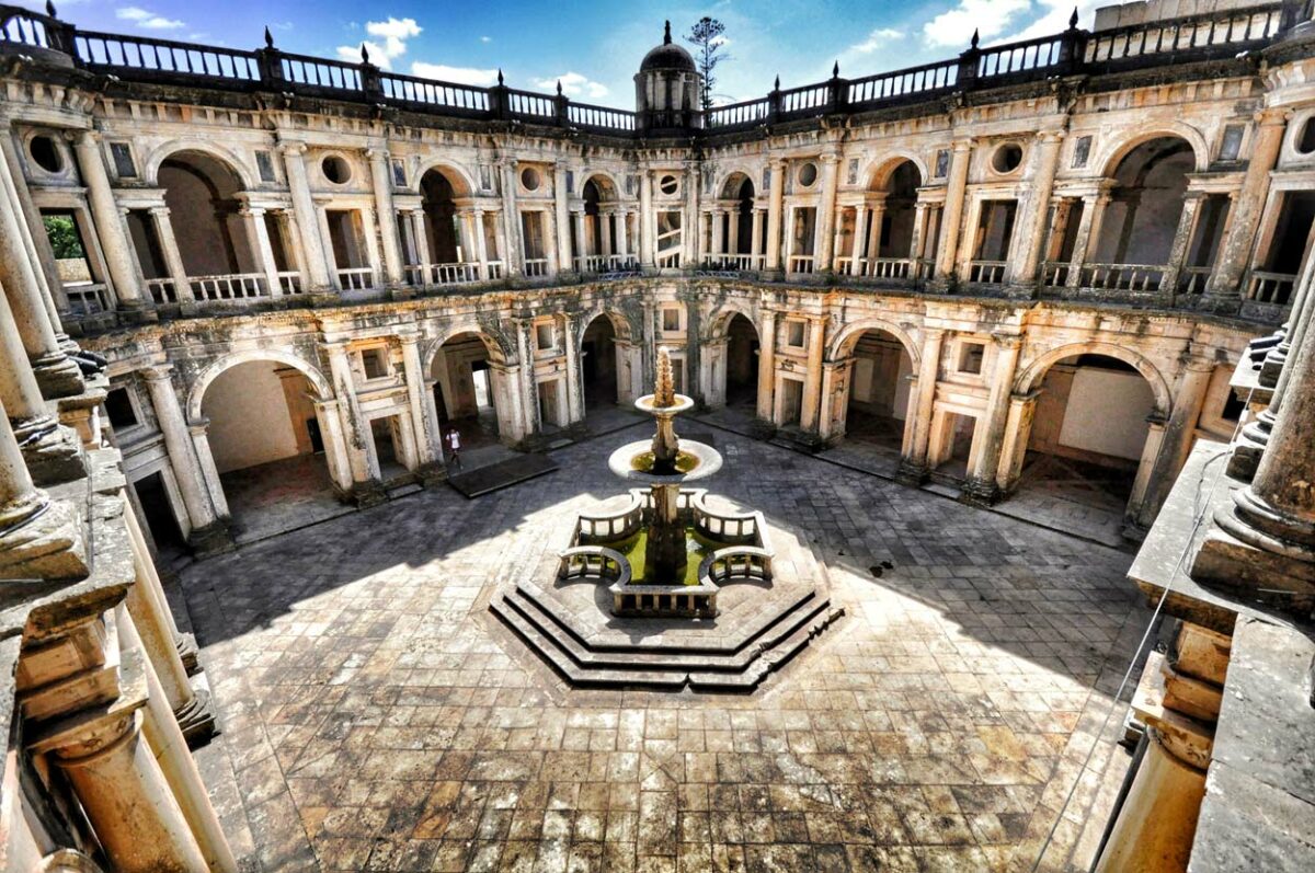 Tomar – directions, map, parking, sightseeing, interesting facts ...