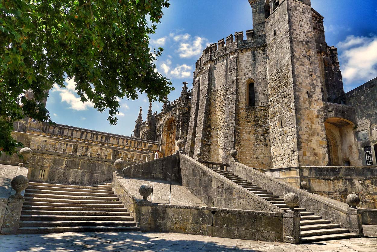 Tomar – directions, map, parking, sightseeing, interesting facts ...